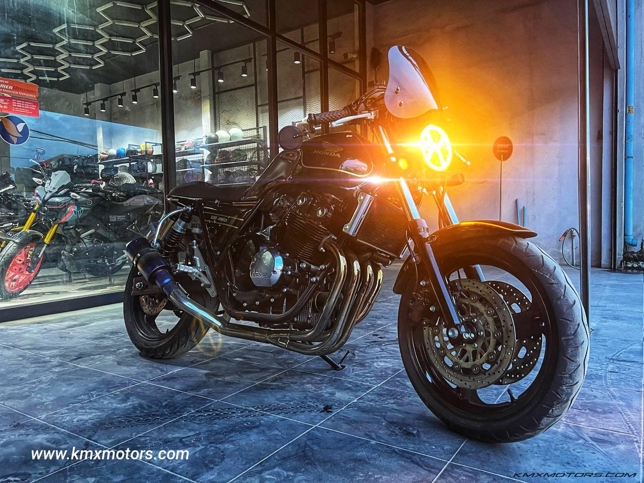 On Sale: Custom Honda CB400 Cafe Racer Year 2006 - KMX Motors